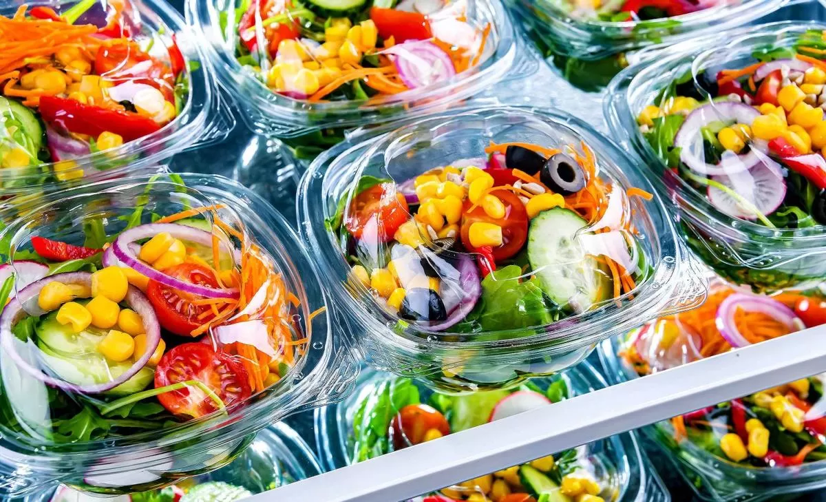 What Is Cling Film Learn Uses Benefits And Eco Friendly Options | Food ...